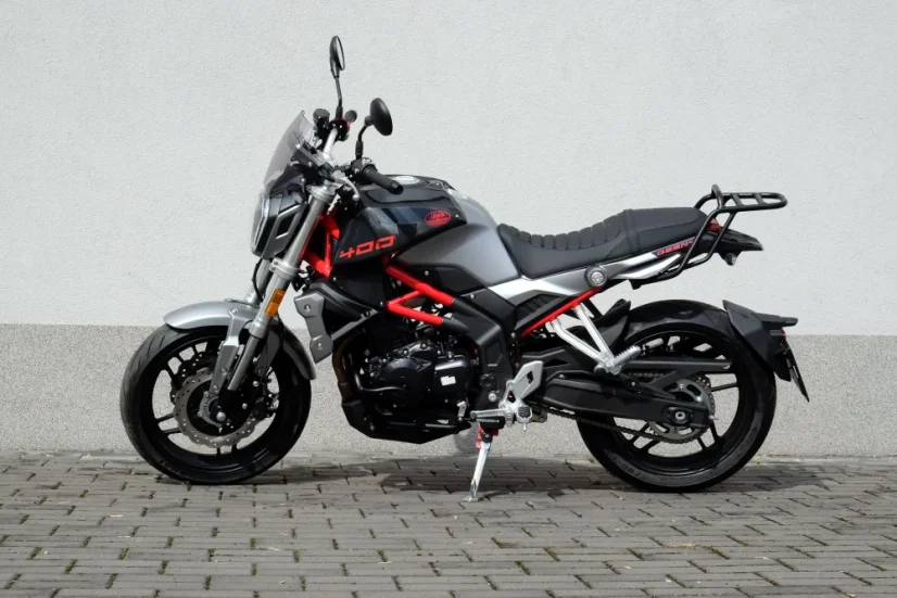JAWA 400 Geeny – moderní výkon a design | MOTOJELINEK.CZ